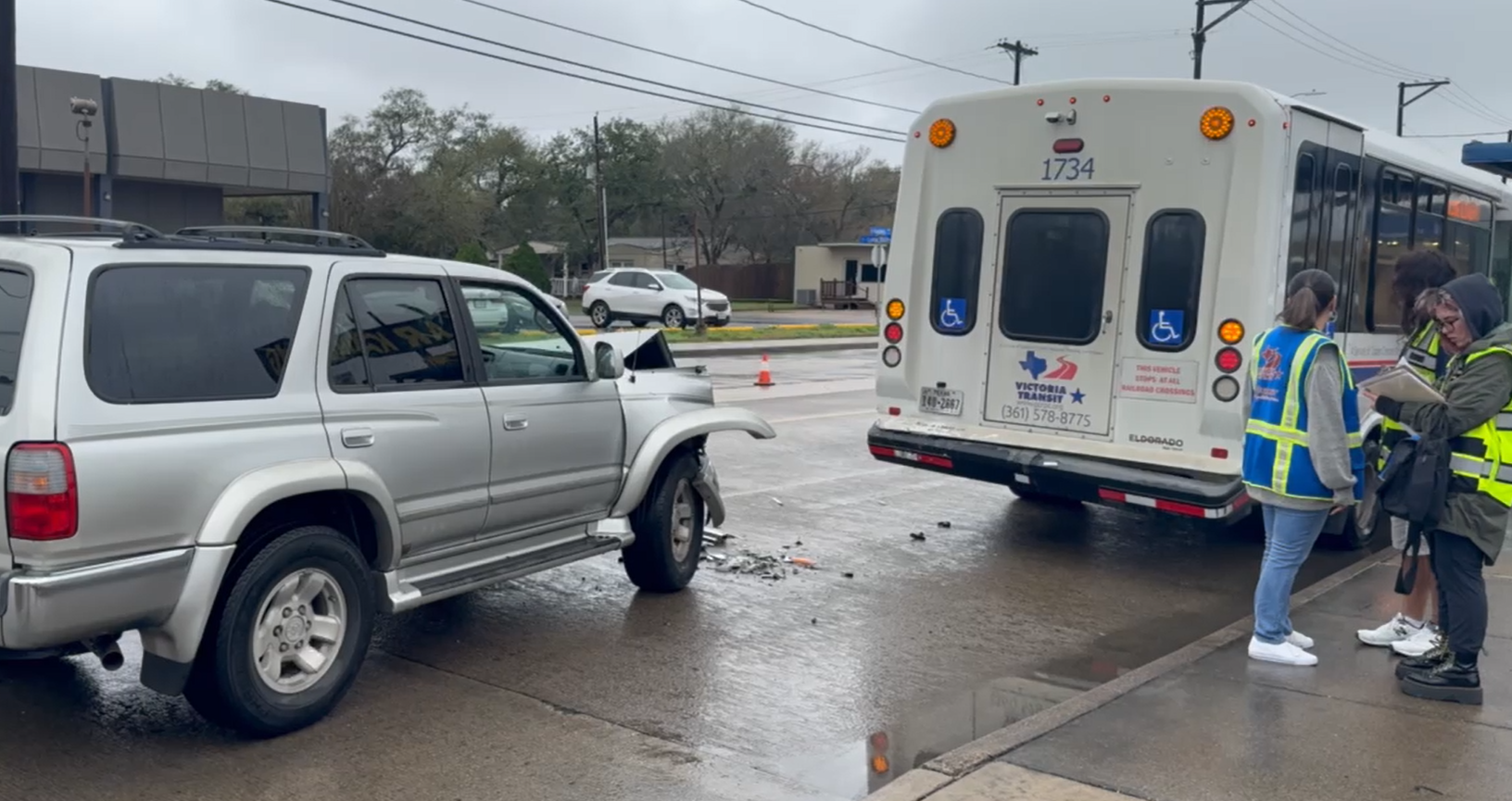Three-vehicle crash involving Victoria Transit bus causes delays, no ...