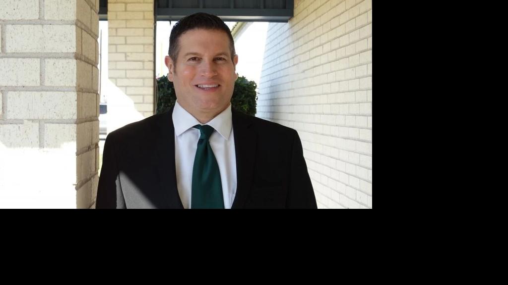 Meet-the-team | crossroadstoday.com