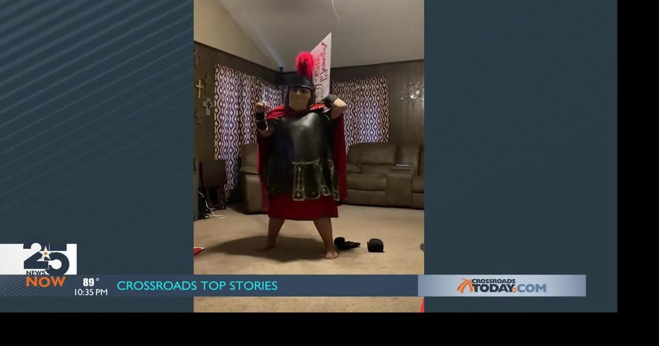 Victoria East mascot making a road trip to the Citrus Bowl | Local News ...