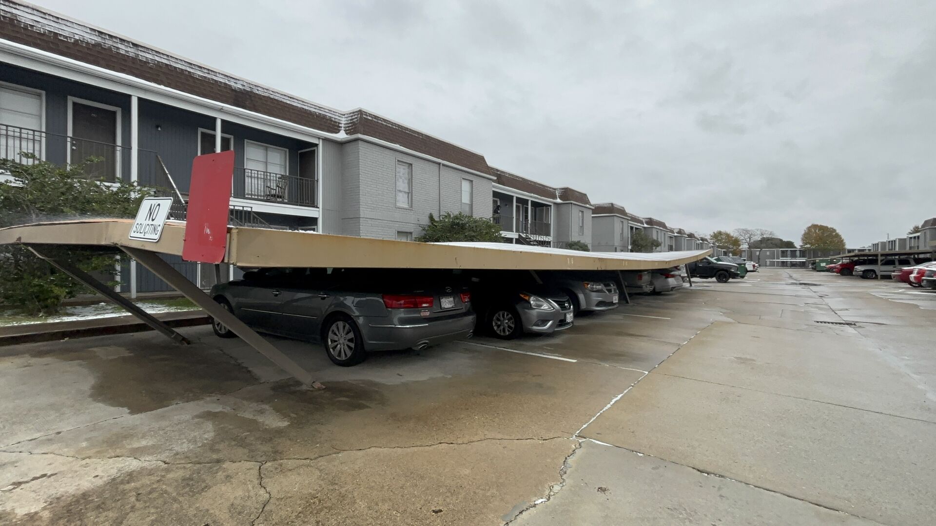 Carport collapses at Victoria apartment complex | Local News ...