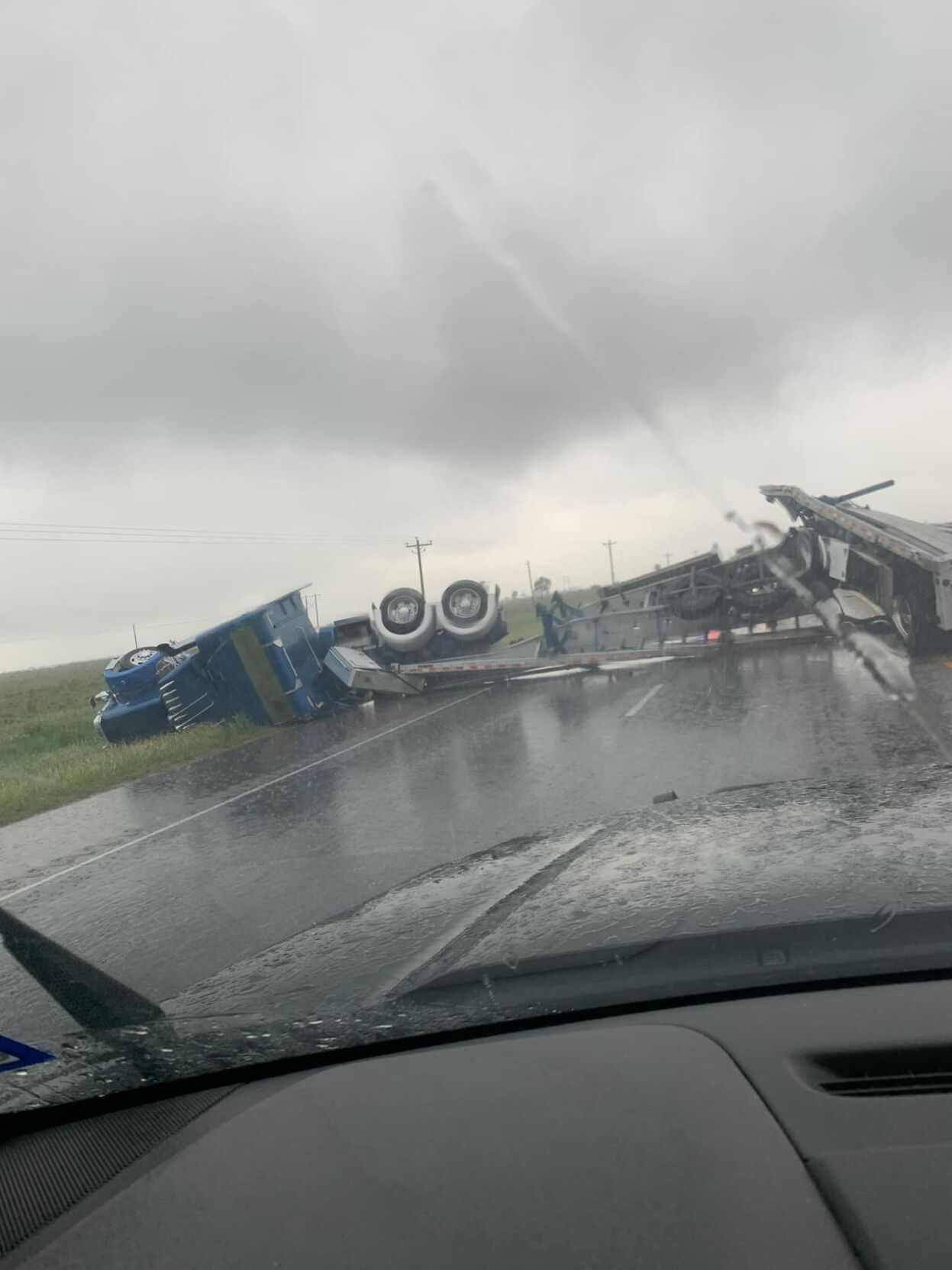 Update Overturned 18 Wheeler Has Been Moved News