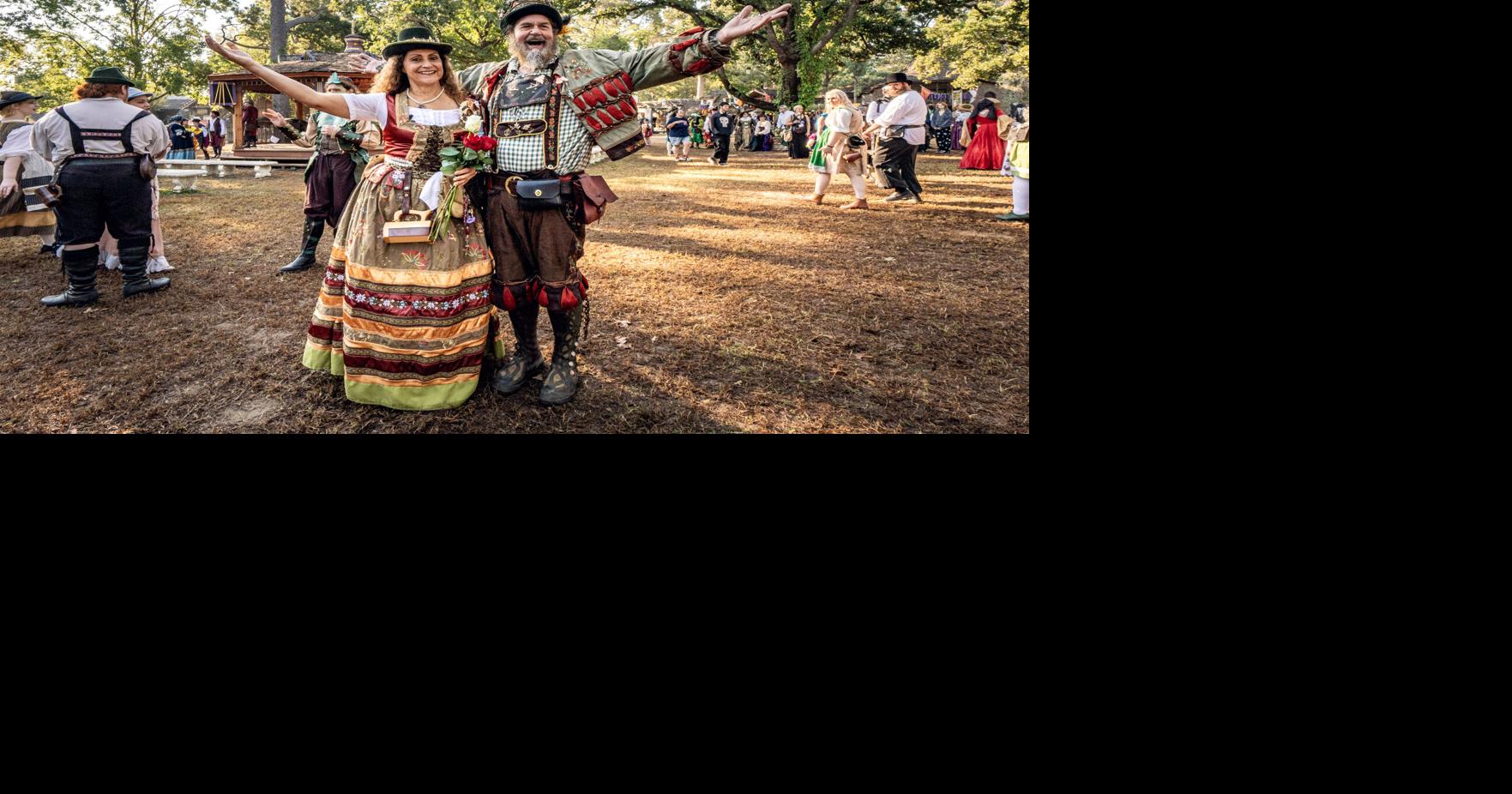 The 51st Texas Renaissance Festival Gets Spooktacular for All Hallow’s ...