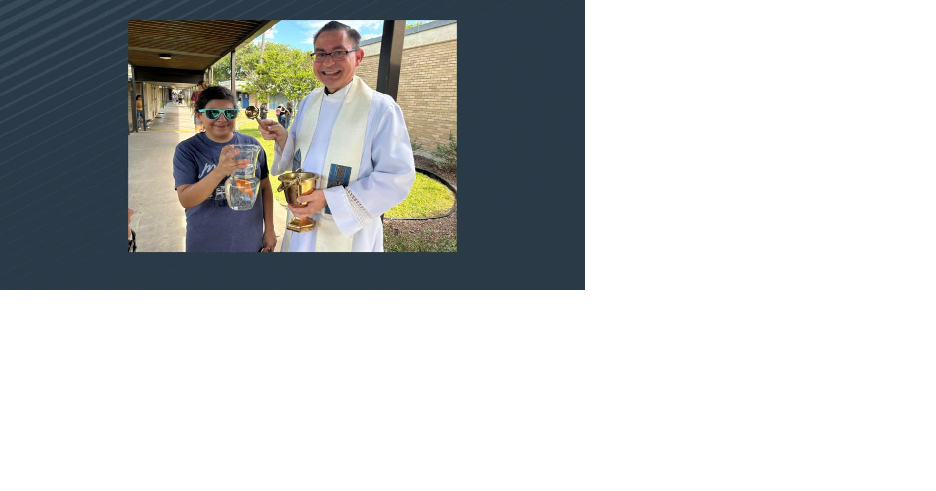 Victoria Advocate: Families amass for annual Blessing of the Pets ...