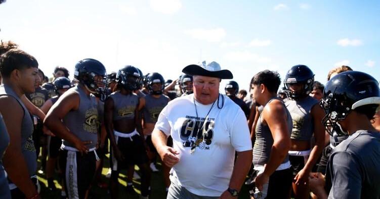 Richard Whitaker retires as Calhoun head football coach and AD after 20 ...