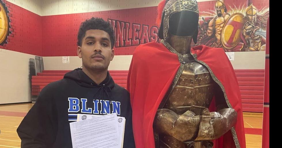 WATCH: Victoria East's QB signs to Blinn | Top Stories ...