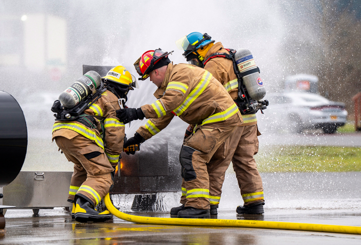 Photos: Firefighters get critical hands-on training | News | currypilot.com