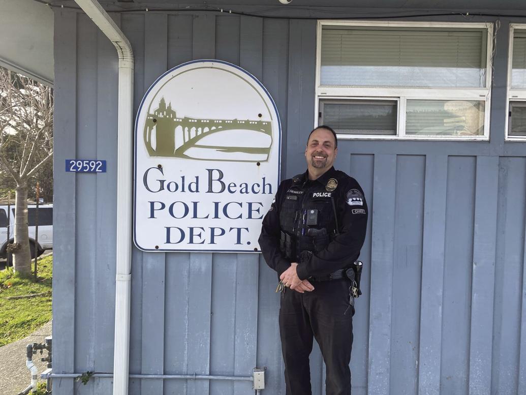 Veteran officer hired as Gold Beach Police chief | News | currypilot.com