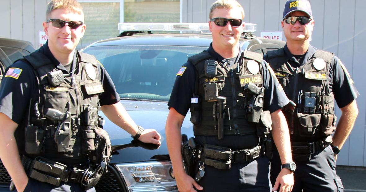 Brookings police officers promoted | News Paid | currypilot.com