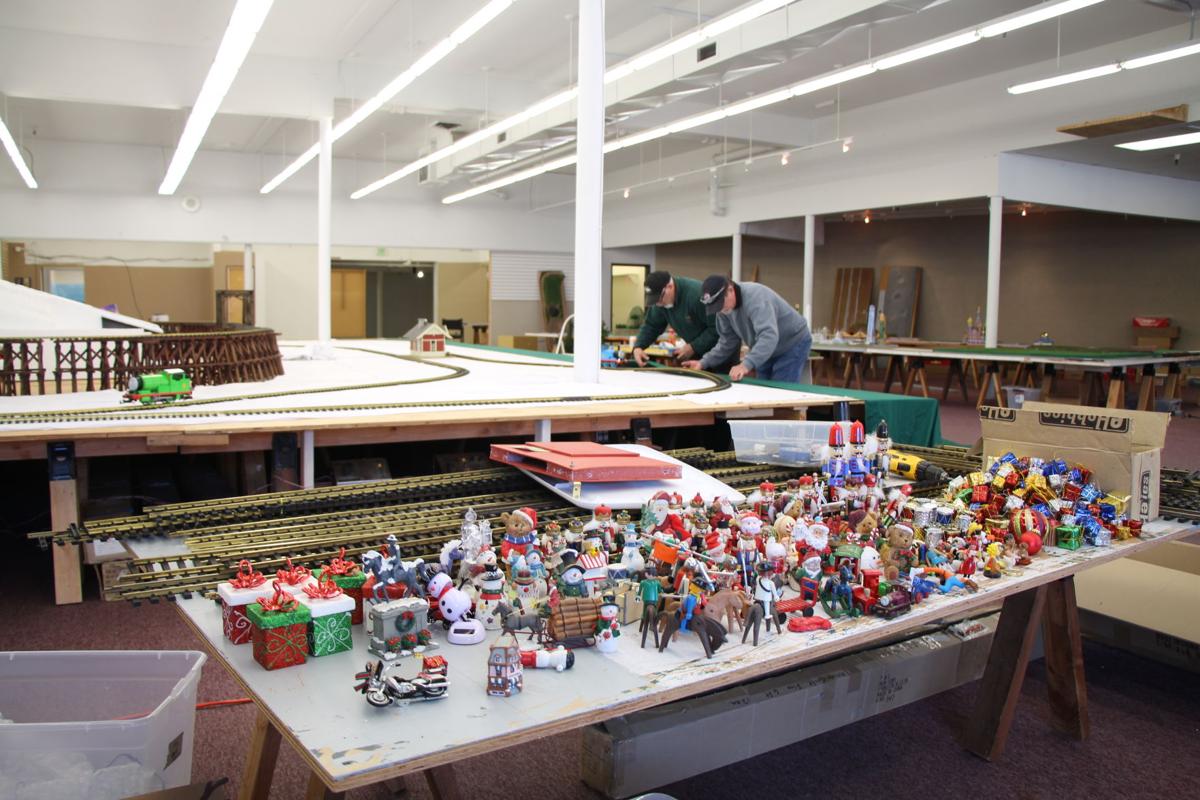 Photos / All Aboard! Model railway a Brookings tradition | News ...
