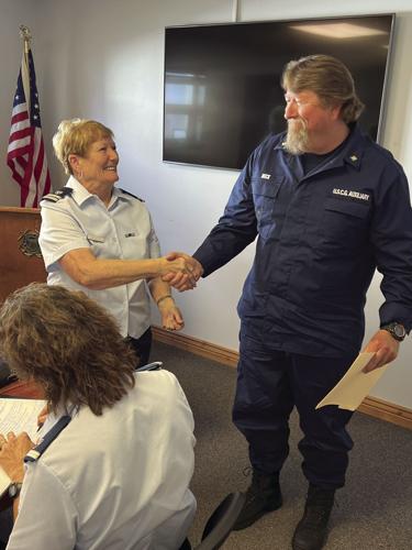 Coast Guard Auxiliary holding public ceremony | Community | currypilot.com