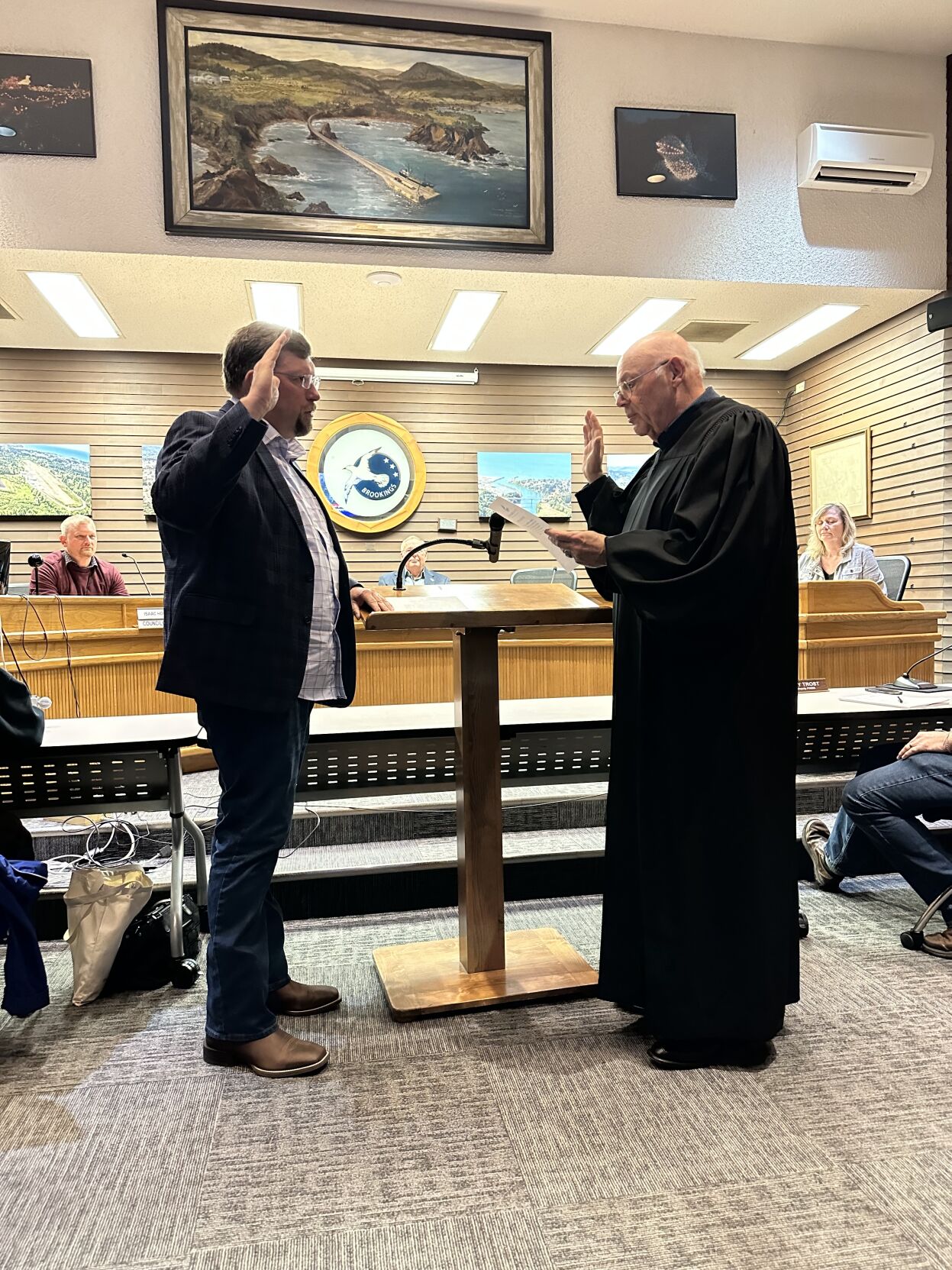 Brookings City Council swears in mayor, councilors; Former councilor ...