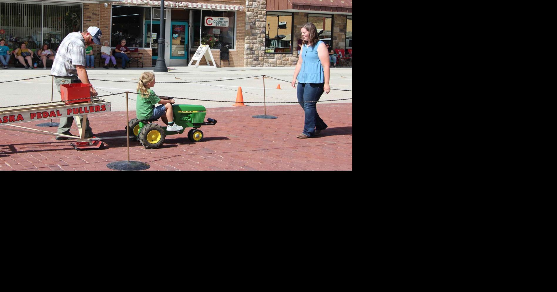 Chris Ogle Memorial Tractor Pull starts 2023 Custer County Fair | News ...