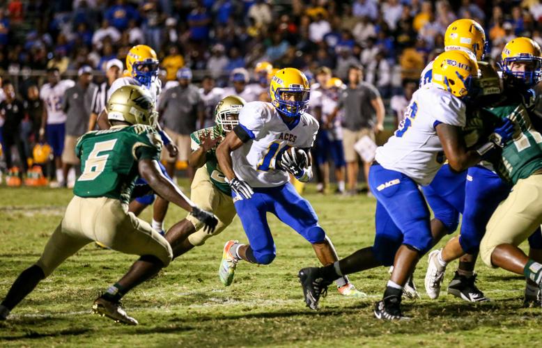 High School Football | Edenton Aces score late to defeat rival ...