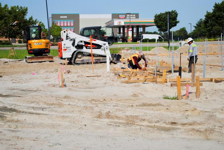 2 more construction sites underway on Halstead | Local News ...