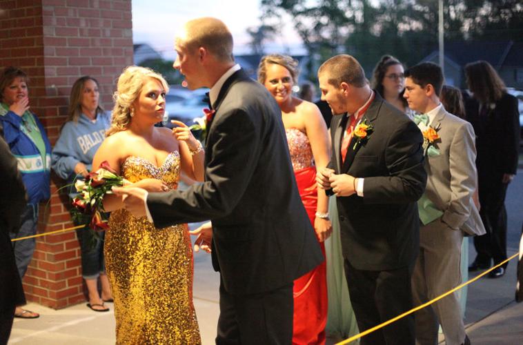 Prom night, Perquimans County High School | Multimedia | dailyadvance.com