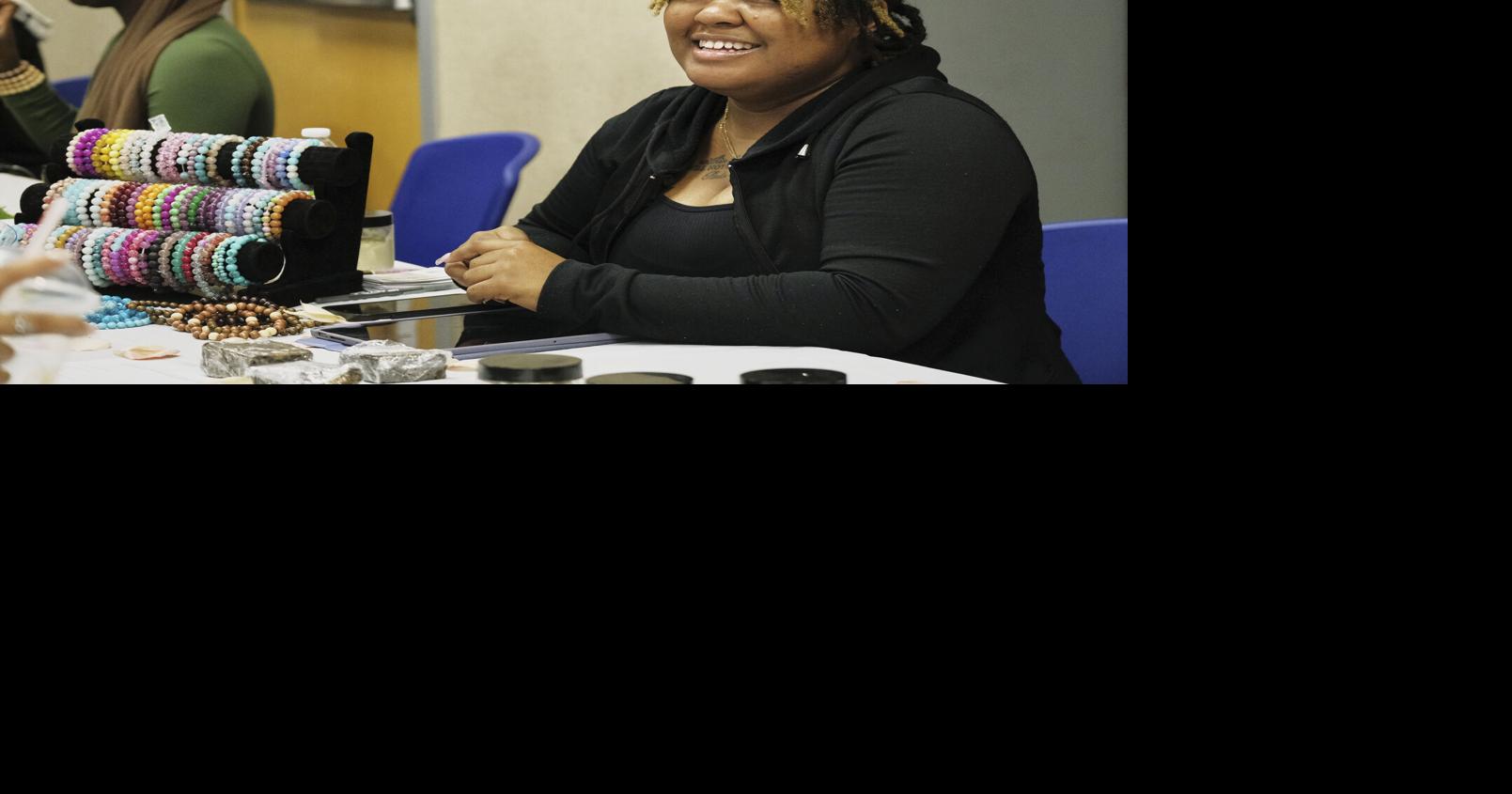 Student entrepreneurship on display at Viking pop-up | Local News ...