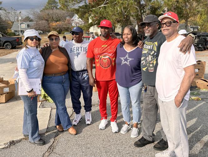 Outlaws host third annual turkey giveaway | Features | dailyadvance.com
