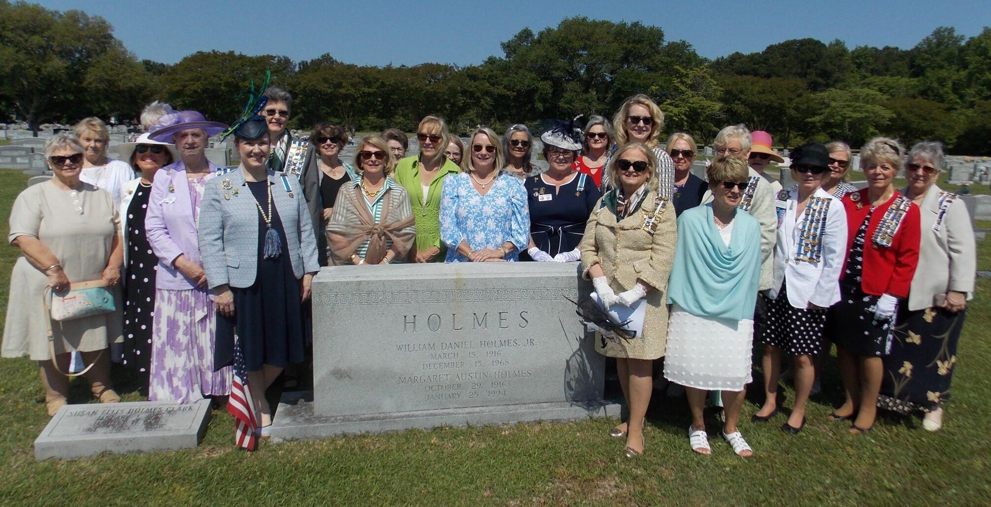 Edenton Tea Party Chapter of DAR celebrates 75 years | News ...