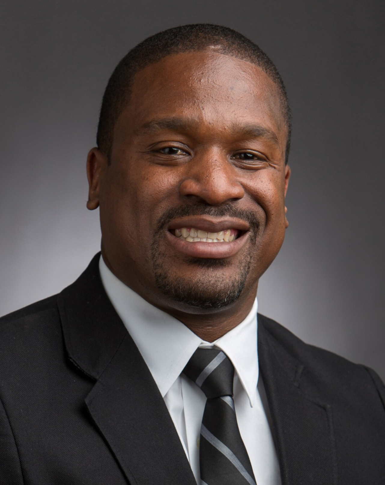 ECSU hires Jones, former Shaw coach, to be Vikings' new head football ...