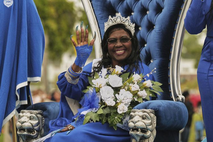 Crowd turns out for ECSU Homecoming Parade | Local News | dailyadvance.com