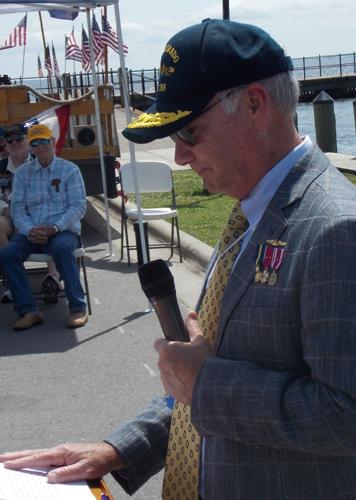 100 gather in Edenton to dedicate bench for lost submarine vets | Local ...