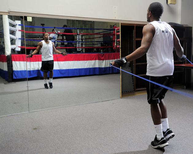 Ex-NHS athlete making boxing debut Saturday | Local | dailyadvance.com