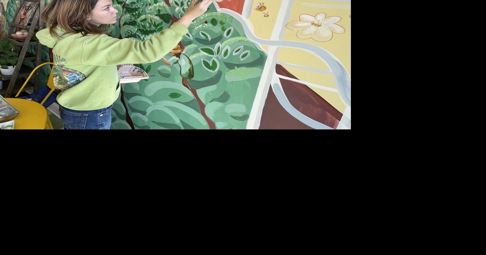 Moncla, 18, paints colorful mural inside downtown juice bar | Feature ...