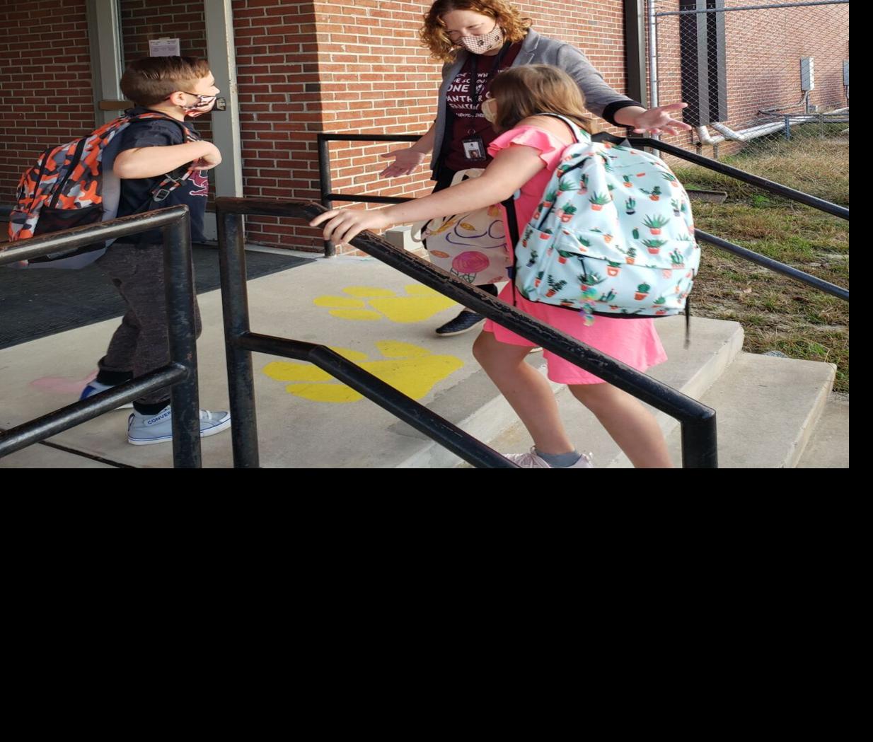 Elementary students return: Currituck begins in-person classes | Local ...