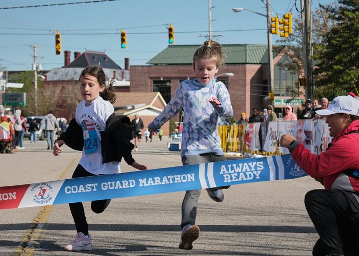 And they're off! Currituck cross country runner wins 5K, Wilmington 10 ...