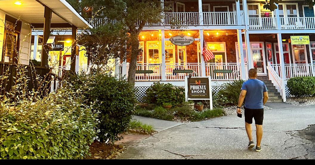 Manteo has quaint downtown, historic significance | Feature Story ...