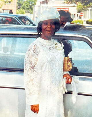 Esther Olivia Hogan Harris | Obituaries | dailyadvance.com