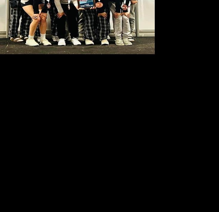Queens of the court: Volleyball club takes top honors in DC ...