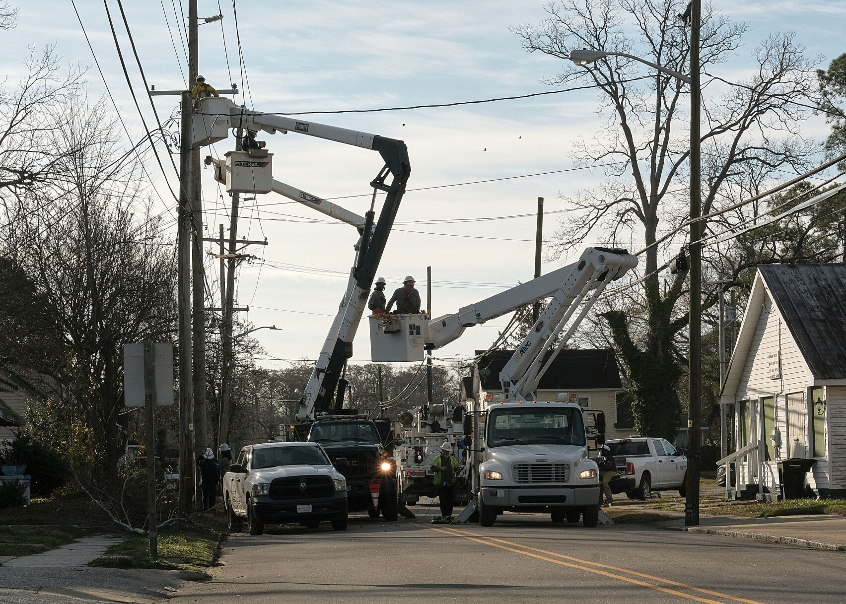 Vehicle wreck sparks power outage | Local News | dailyadvance.com