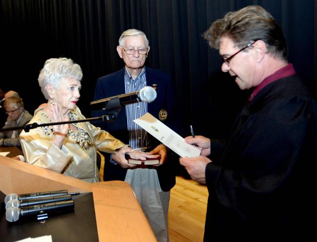Mayor, councilors sworn in | Local News | dailyadvance.com