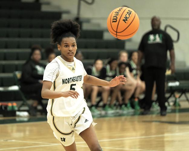 Felton scores 40 as Eagles dominate N. Lenoir 73-31 | High Schools ...