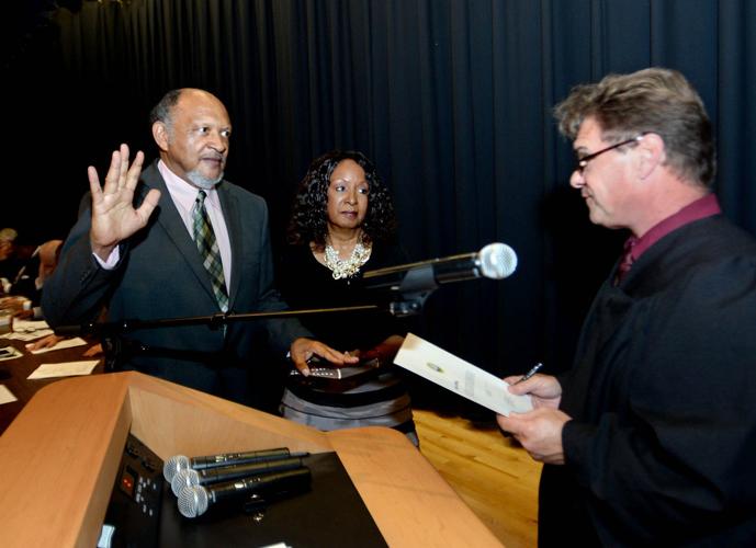 Mayor, councilors sworn in | Local News | dailyadvance.com