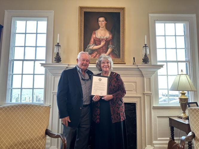 Declaration of Independence signers' descendants visit Edenton | News ...