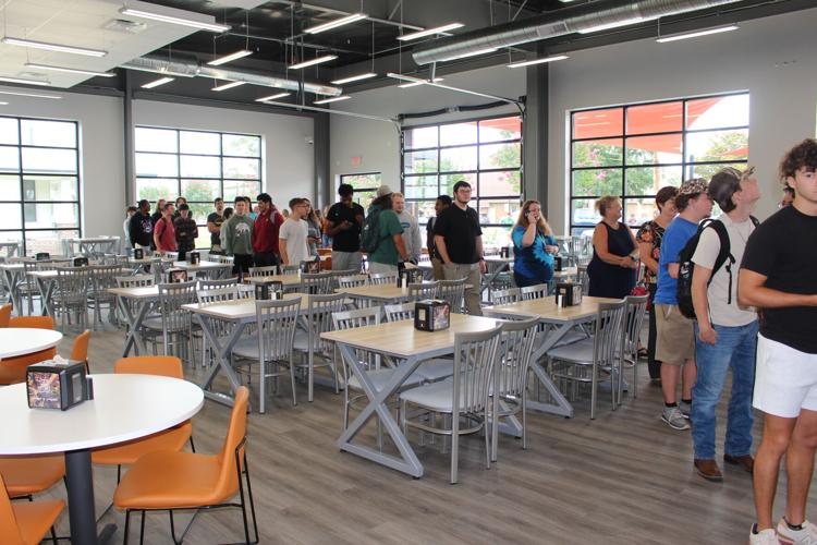 MACU Milestone: Students eat 1st meal in new cafeteria | Local News ...