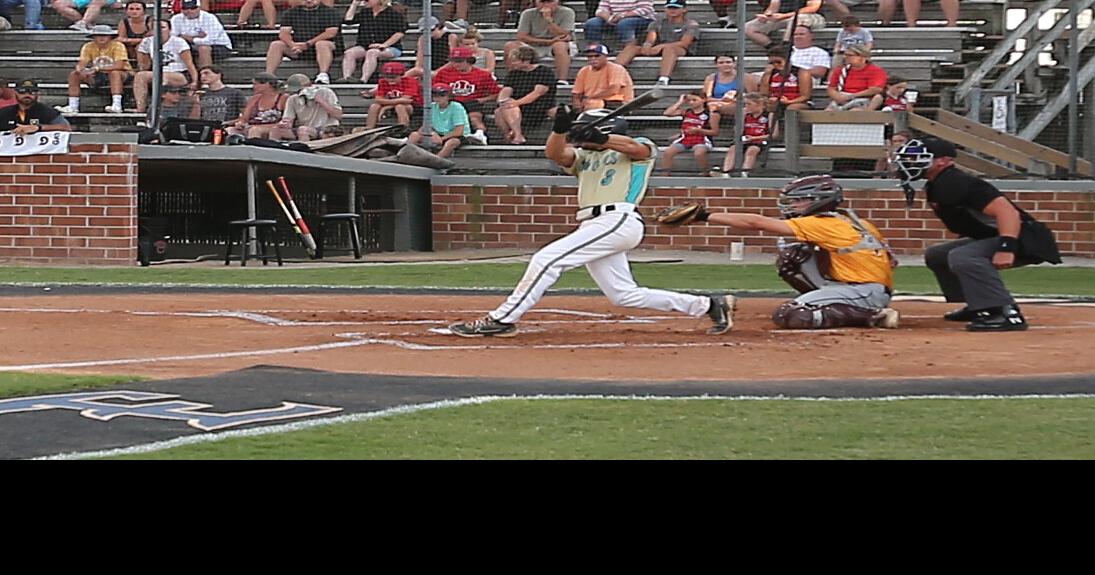 Padgett twins spark Steamers to key win over Outer Banks | Local ...