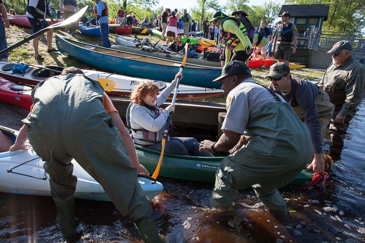 Pleasure Paddling: Hundreds paddle historic canal | Local News ...