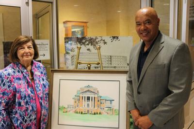 Hospital volunteers group votes to dissolve after 70 years | Local News ...