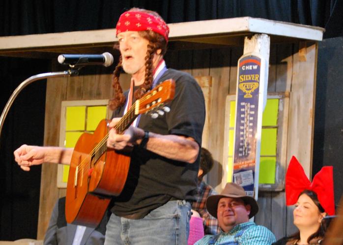 Celebrating 'Hee Haw': Hundreds flock to Rocky Hock tribute show | News | dailyadvance.com
