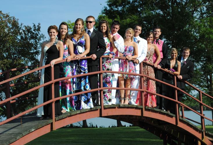 Area proms, 2011 | Multimedia | dailyadvance.com