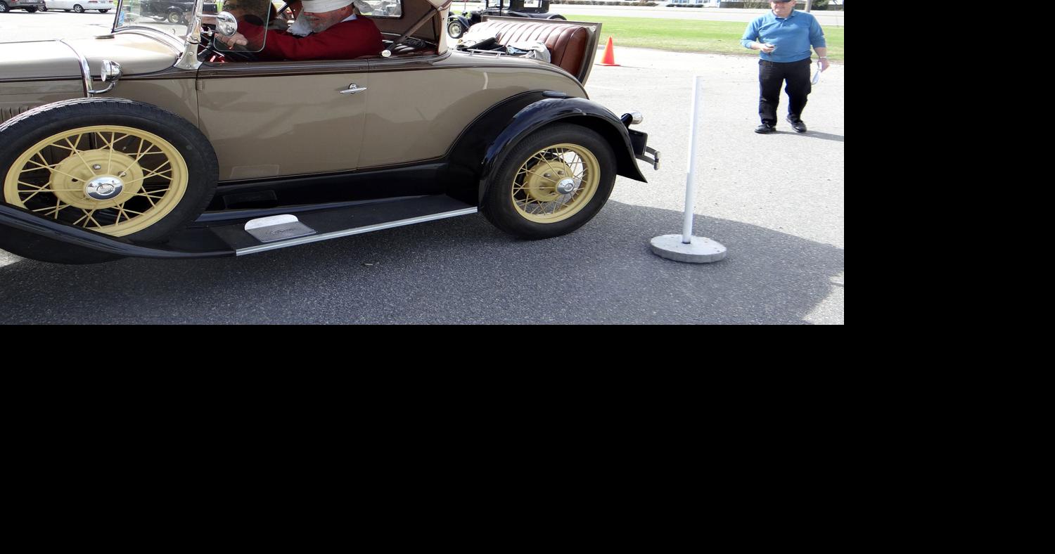 Model A fans drive blindfolded at car rally | Local News | dailyadvance.com