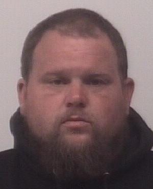 3 family members charged with assaulting man trying to bond out their ...