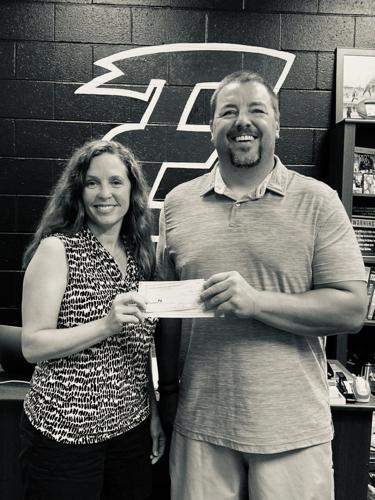 Raffle benefits John A. Holmes basketball program | News | dailyadvance.com