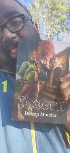 Fantasy author Munden invites readers on journey to Dargath ...