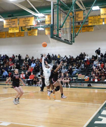 NHS boys use big 2nd half to defeat Knights | | dailyadvance.com