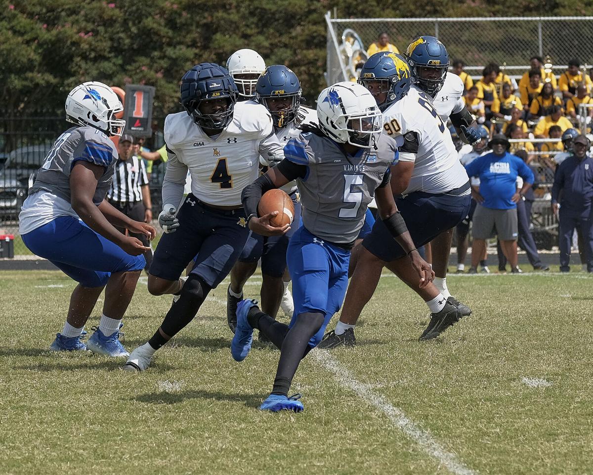 ECSU falls 51-8 in Down East Viking Classic | Sports | dailyadvance.com