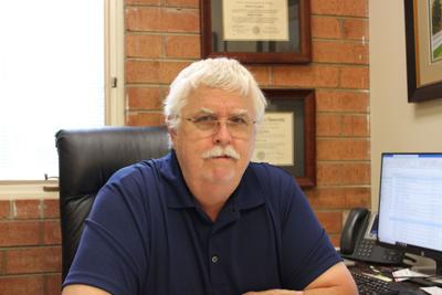 Council votes to accept Hicks' resignation, interim manager's departure ...